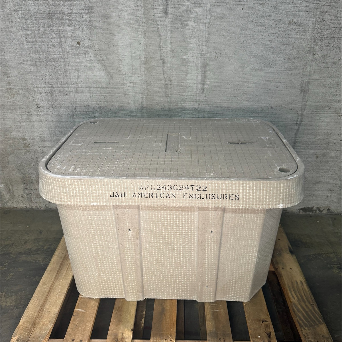 24x36x24 Polymer Concrete Tier 22 Handhole Vault — Telecom Specialties