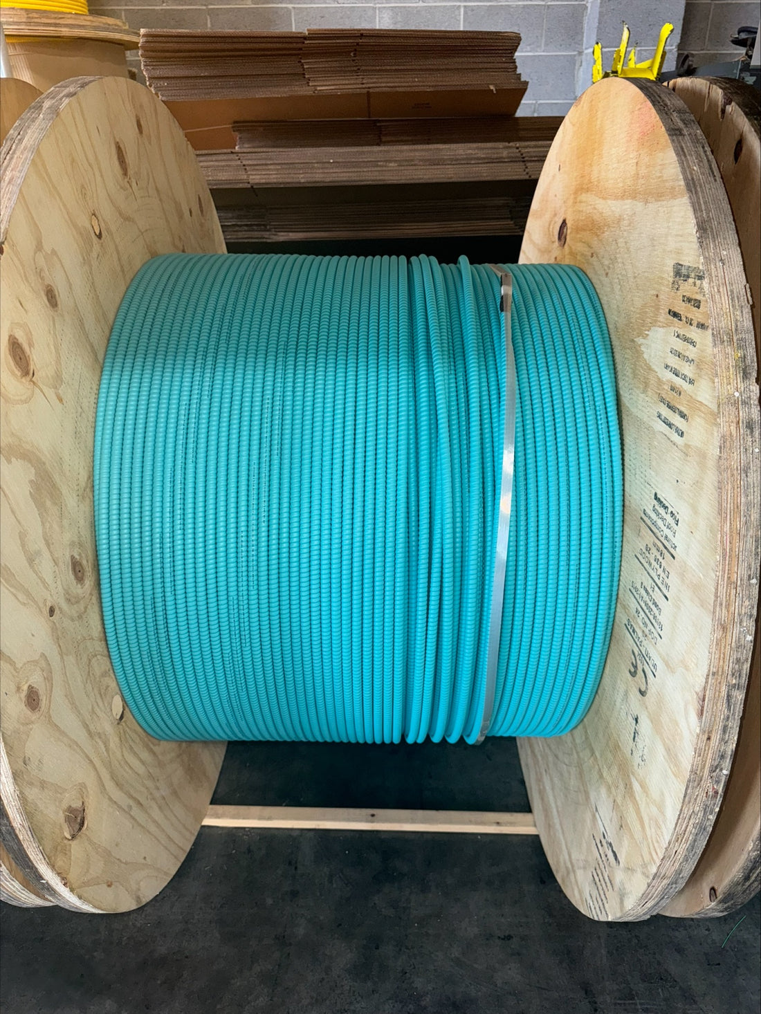 6 Strand Indoor OM4 Multimode Corning Glass AIA Armored Fiber Cable, P